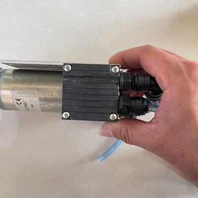议价KNF双头隔膜泵PM2932786.0适用