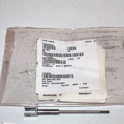 Actuating Shaft 32312631 for Beechcraft Actuator 1266021 wit