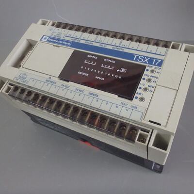 TSX1712028  TELEMECANIQUE  TSX171 2028Automate Programmable
