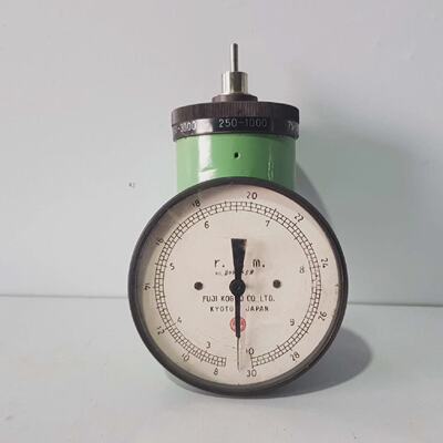 FUJI KOGYO TACHOMETER