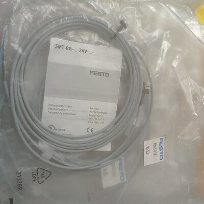 议价全新费斯托磁性开关SMT-8G，8065028，还有2条