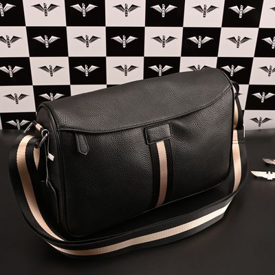 意大利GA&BV真皮斜挎包单肩包潮