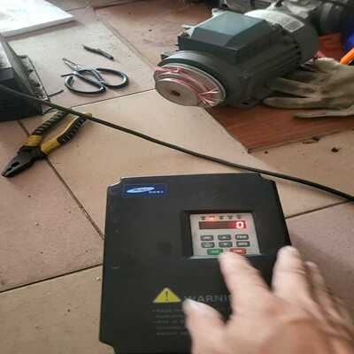 日拓变频器HL3000-4040-T，4KW380V三相--议价商品