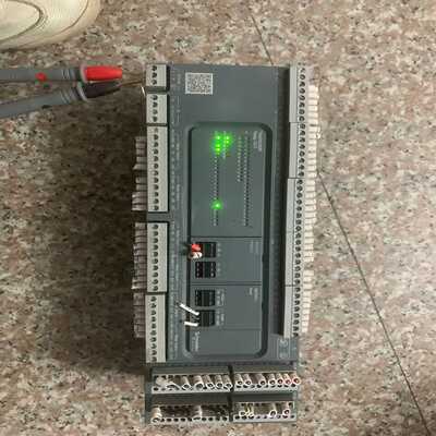 施耐德PLC-TM200C60R 带双扩展模块 TM3RDM