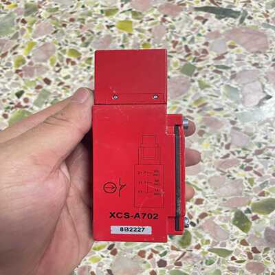 议价施耐德XCSA702安全限位开关XCS-A702原装正