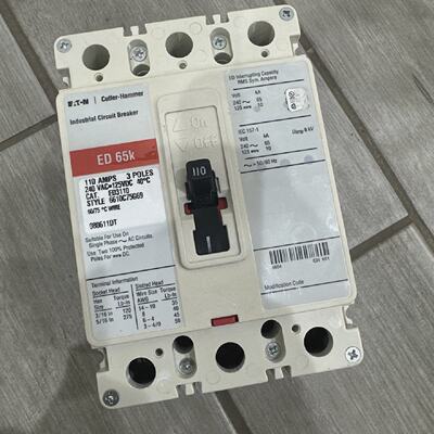Eaton CutlerHammer ED3110 Molded Case Circuit Breaker 110A 2