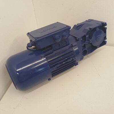 Lenze Gkr032mhar071c32 Ac Bevel Geared Motor 0.37Kw. I  6.22