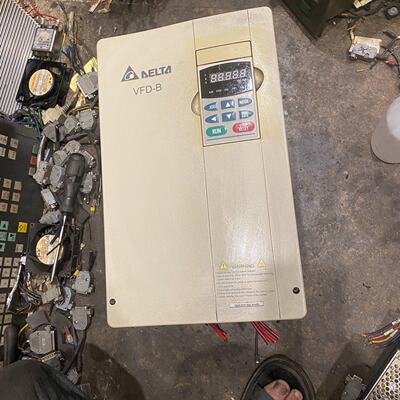 台达变频器VFD185B43A实物拍摄成色漂亮功能包好议价