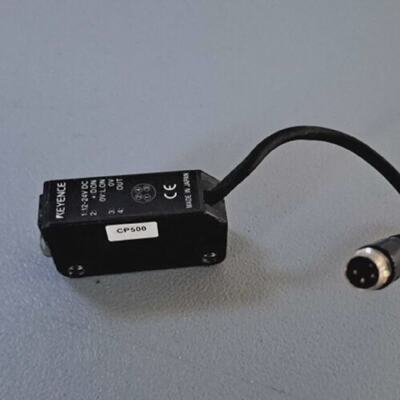 PZM72P  Keyence PZM72P  Sensoren Photoelectric Safety Used