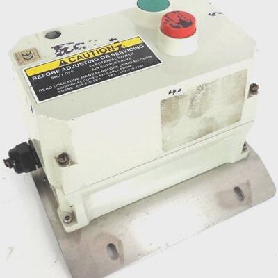 LOVATO START  STOP CONTROLLER ENCLOSURE W TYPE BF12 CONTACTO