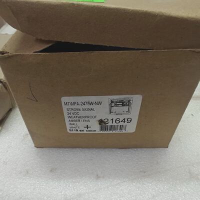 WHEELOCK WEATHERPROOF STROBE SIGNAL MTWPA2475WNW AMBERLENS W