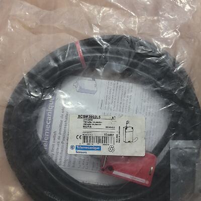 XCSM3902L5限位开关，全新未封，非偏远地区顺议价