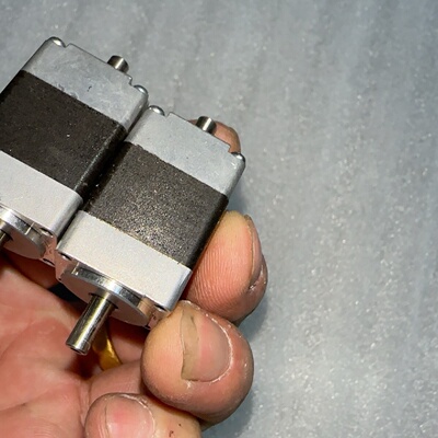 东方步进电机PK513PB全新没包装没使用过实物照片