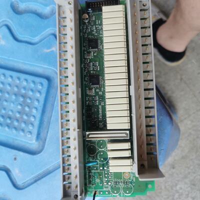 拆机欧姆龙plcCPM2AE60中板IO板成色如图漂亮议价