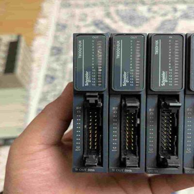 施耐德TM3DQ16UK。功能正常，如图，有的老板私~议价