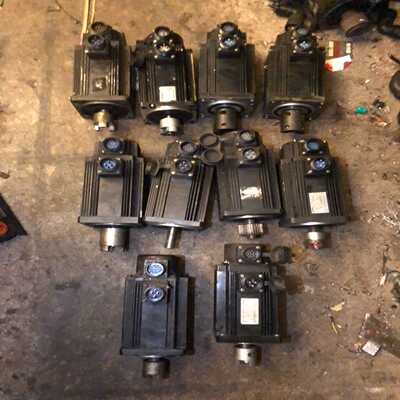 华大110ST-M06020LFB伺服电机，功能正常，运费倒~询价