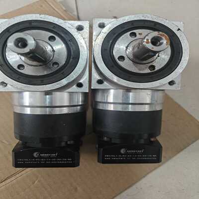 【星慕电子】纽氏达特 NEWSTART   T型转角减速机