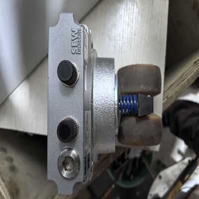 进口SEW脚轮一套，德国制造，型号MAXD-MS/M/BR--议价