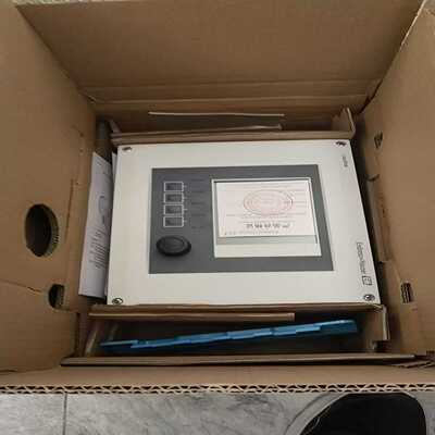 E+H CM442-3PQ7/1变送器，包装配件齐全~询价