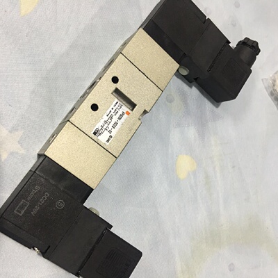 配件SMC电磁阀VF33305DZB02没有包装优惠议价