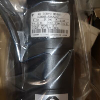配件SGMAHA5AAA4150W伺服电机议价