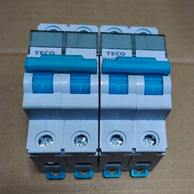 【议价】直流断路器BM-63SZ,2P32A，2个如图适用