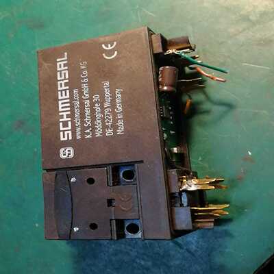 施迈赛DE-42279限位开关安全门锁，实物拍摄，少片底板，-议价