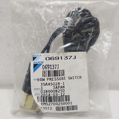 Daikin 069137J Low Pressure Switch 3SA450281 LCBLA29