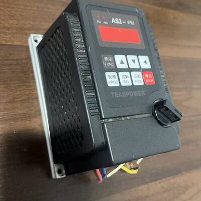 ADLASPOWER爱德利0.75kw变频器AS2-107--议价商品