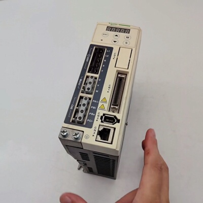 议价Lxm23du04m3x  Servo Drive 400W Power Original适用