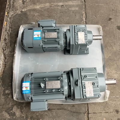 SEw齿轮减速机R773Kw1比18.80输-议价