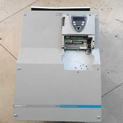 议价ATV71HD45N4Z施耐德变频器，功能包好