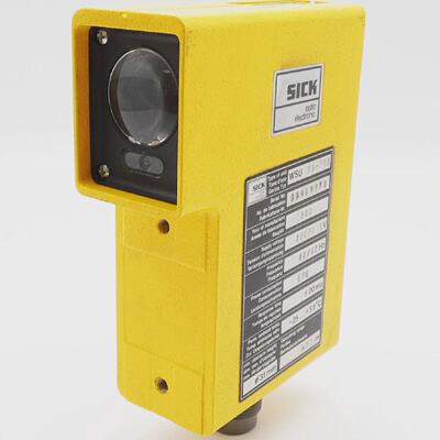 Sick WSU 26112 220240V 4862Hz 5VA Sicherheitslichtschranke u