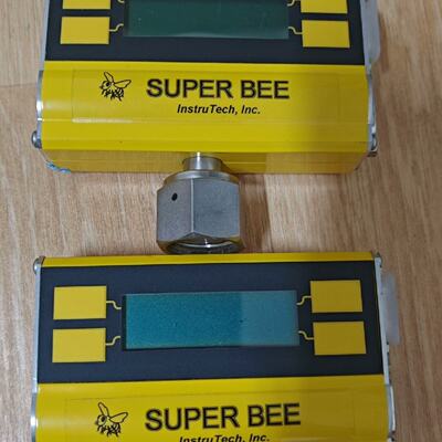 SUPERBEE真空计原装拆机成色很好气口干净包功-议价