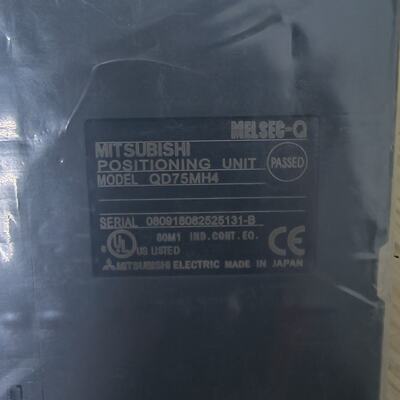 议价三菱PLC定位模块QD75MH4全新没有包装盒内袋完