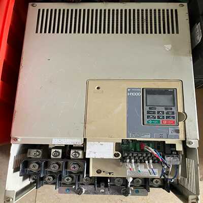 HB4A0150AAA安川变频器，功能好的，实物图片分享，少（地坛设