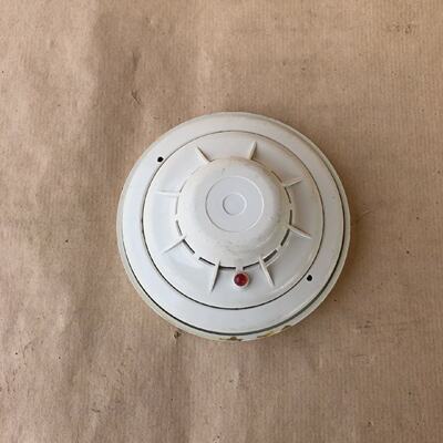 TYCO P101A0105 IONIZATION SMOKE DETECTOR