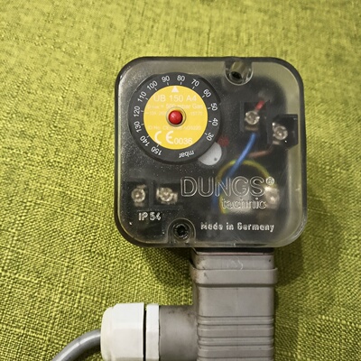 议价DUNGS冬斯UB150A4压力开关议价