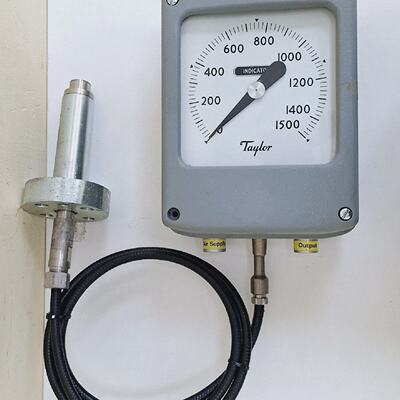 Taylor Instruments X210TN191A1785B  01500 PSIG Indicating Co