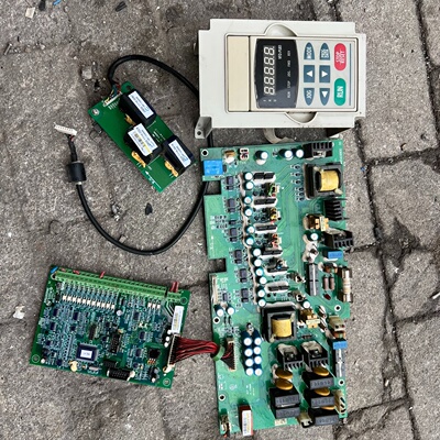寻“”台达VFDB系列75Kw变频器VFD900F43C