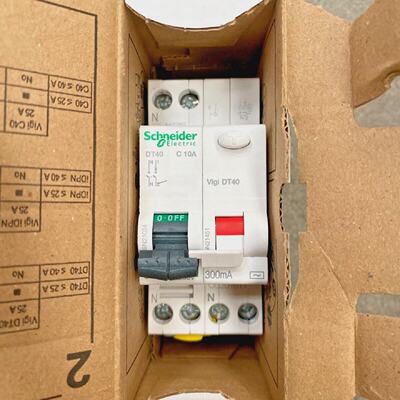 1Pc X NEW SCHNEIDER ELECTRIC A9N21443 DT40 VIGI 1PN 10A C 30