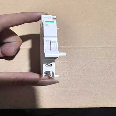 iC65N iC65H iDPNa断路器辅助触头iOF 报警~询价