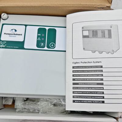 POMPES GUINARD AE01210 Vigilec Box Compact 13.30 1 Pump 12A