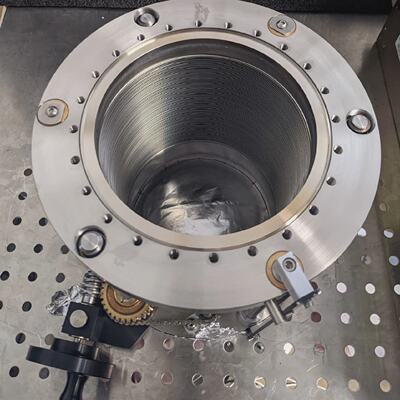 NEW mdc vaccum 10 conflat 6 inch travel UHV vacuum zaxis tra