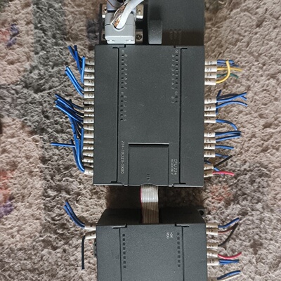 强PLC拆机型号CPU224和EM232功能完好图中