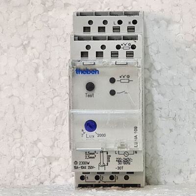 THEBEN LUNA 109 TIMESWITCH SPDT 16A RELAY 1 MIN 1090200