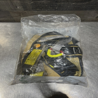 BUCKINGHAMPN603S8Q129-LBUCKFITHARNESS尺寸L。NosSurplu