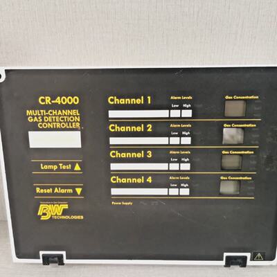 BW TECHNOLOGIES CR4000 MULTICHANNEL GAS DETECTOR CONTROLLER