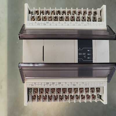 咨询-设备信捷PLCXD3-24T-E实物如图，成色好，功能