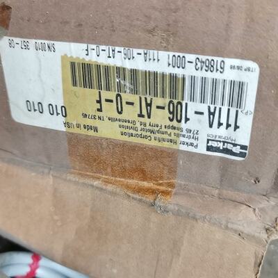 议价--派克马达型号 111A-106-AT-0-F。按个出售 3